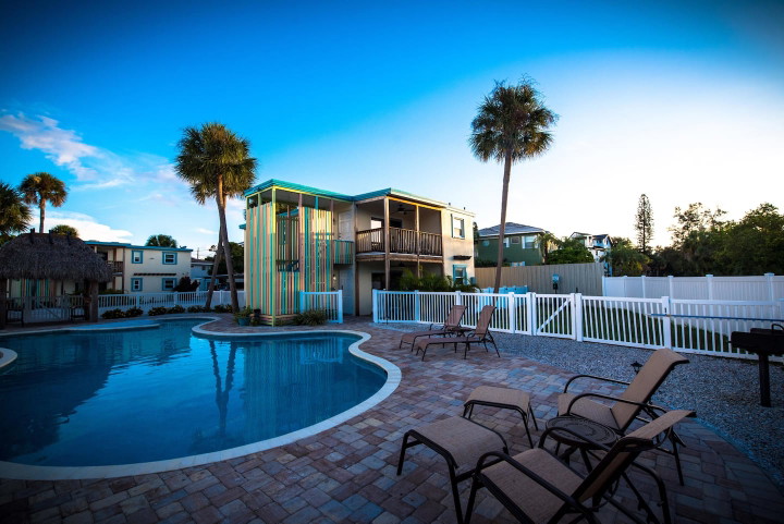 343 Canal Rd - Siesta Key Village Condo - Siesta Key, FL
