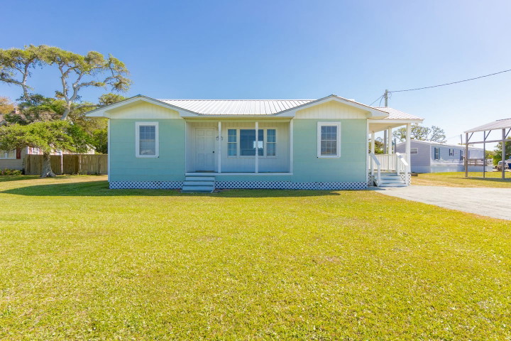 Charming Vacation Home On Harker's Island - Harkers Island, NC