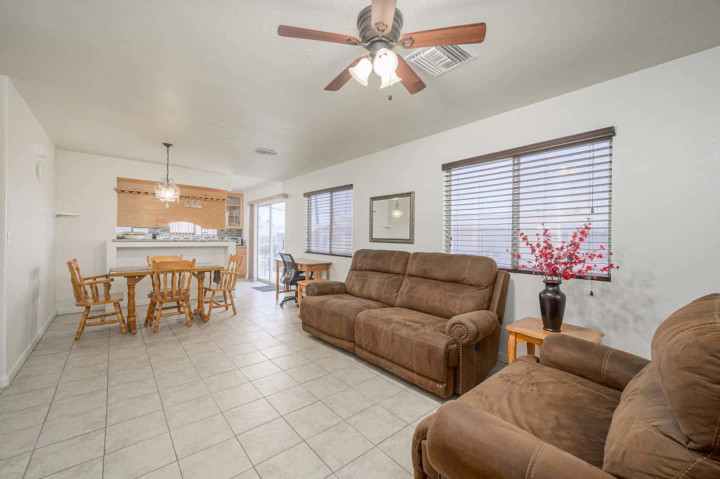 Bullhead City Home Near River + Boat Parking - Bullhead City, AZ