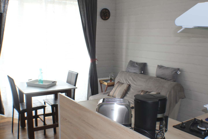 Studio En Centre Ville à 7km Du Mont St Michel - Pontorson