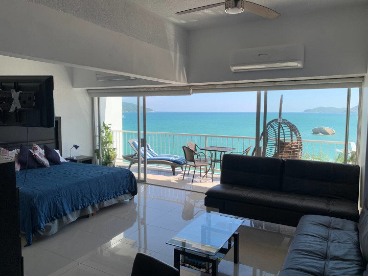 Beautiful View, Private Beach, Nice Condesa Area* - Acapulco
