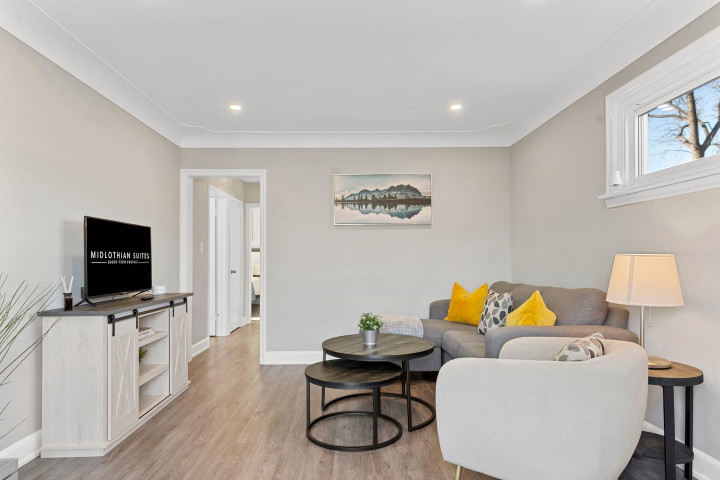 Walk To Dt, Spacious 2 Bdrm, Parking | Iob1 - Burlington