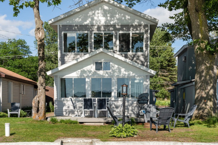 Anni's Cozy Cottage - Gaylord, MI