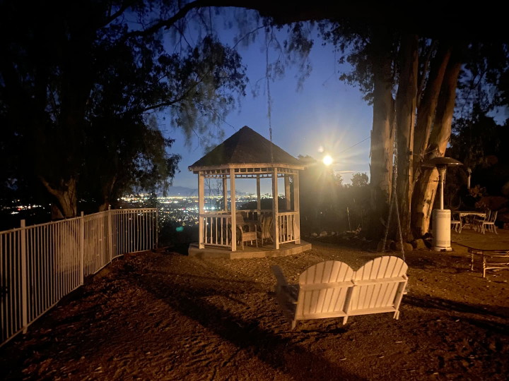 Cottage Hideaway - Pool, Jacuzzi, Waterfall & View - Los Angeles