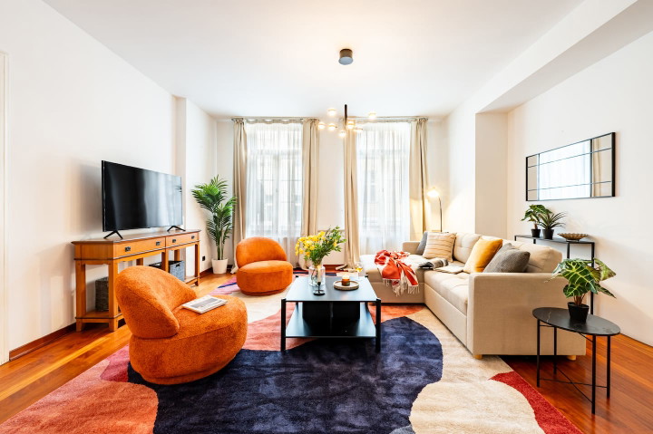 3bdr Apt. W/ Ac  Desk  100mb Wifi  New Town - Prague