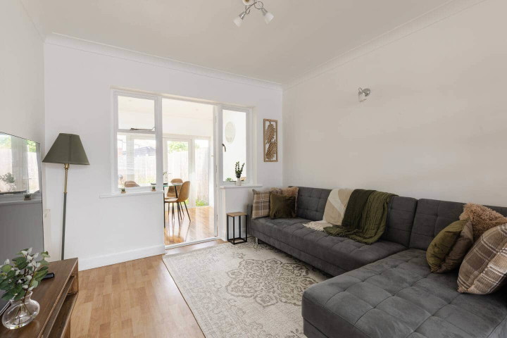 Spacious London Oasis - Bromley