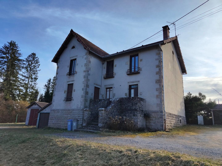 Appartement 5 Personnes Maximum, Au Calme. - Jura