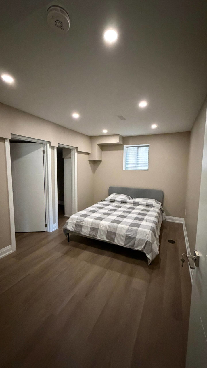 Clean Comfortable 
Charming Beamsville Stay - Beamsville