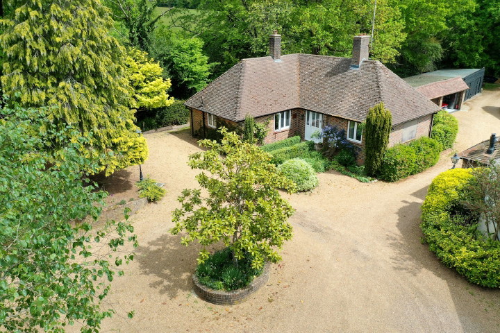 Private 2-bed 2-bthrm Lodge In Sussex Countryside - Horsham, UK