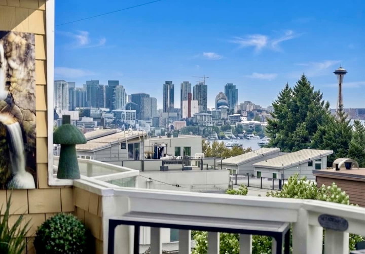 180° Views! Space Needle, Lake Union & Downtown! - Seattle, WA