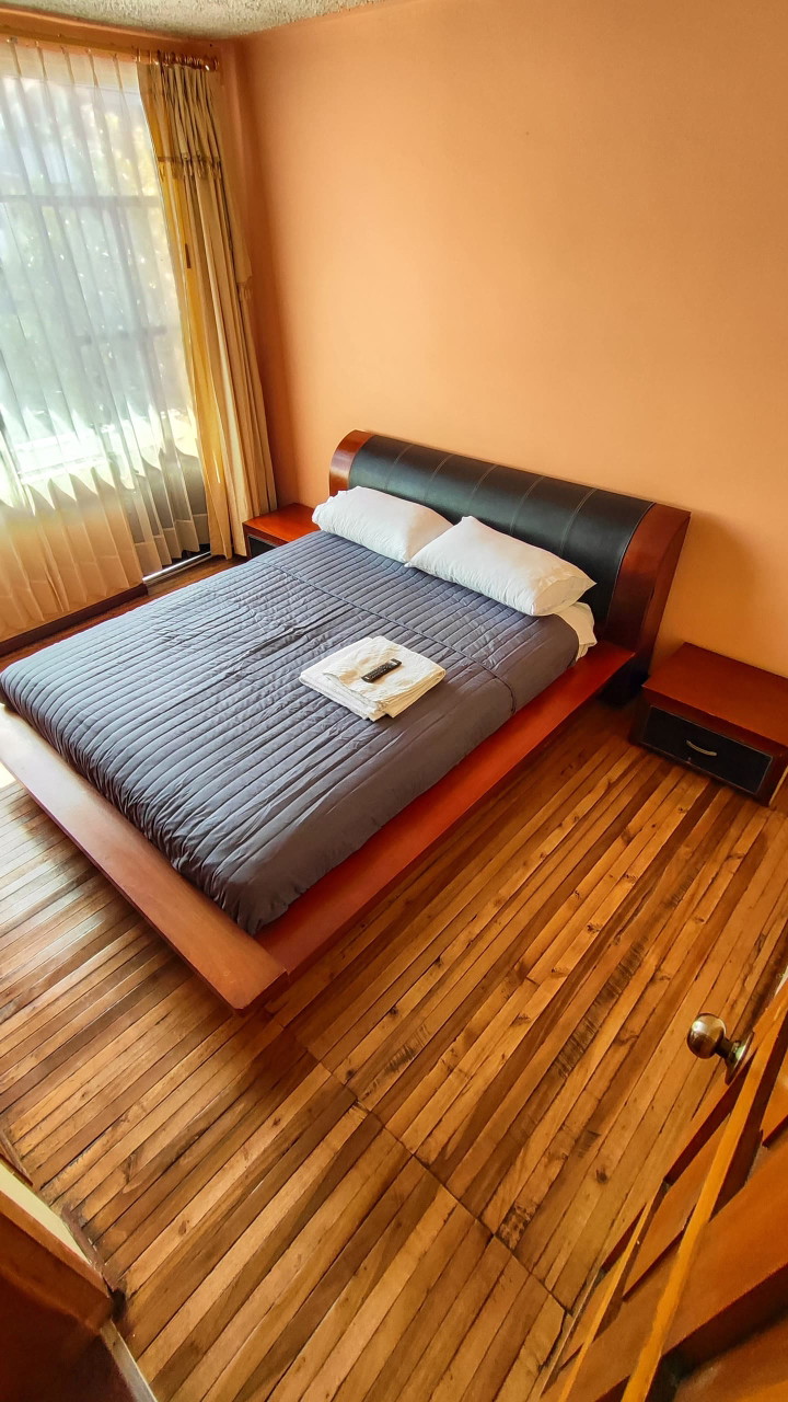 Large Central House. 5-star Location! - Riobamba