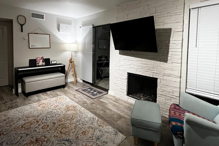 Entire Modern Condo - Lower Greenville -