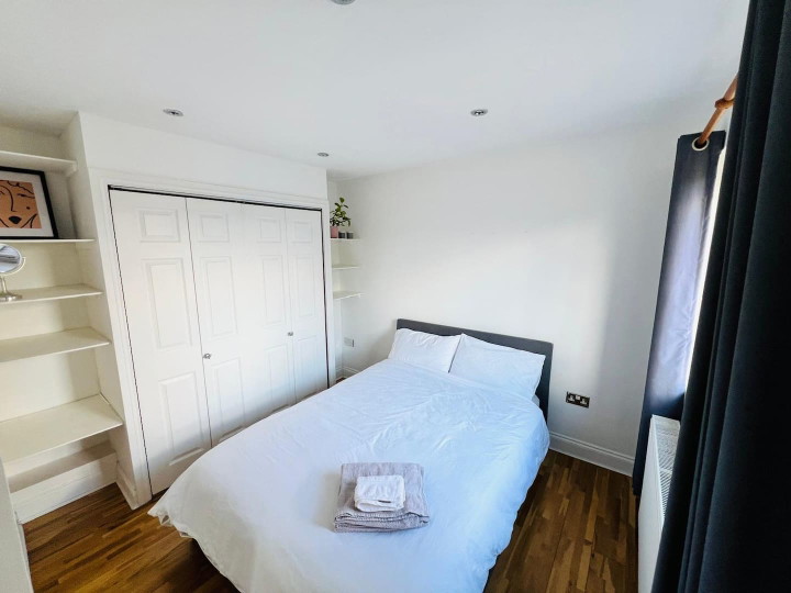 High Street Flat - Beckenham