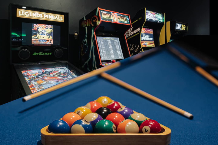 Central Ac, Theater, Arcade, Gameroom, King Beds - Lake Arrowhead, CA