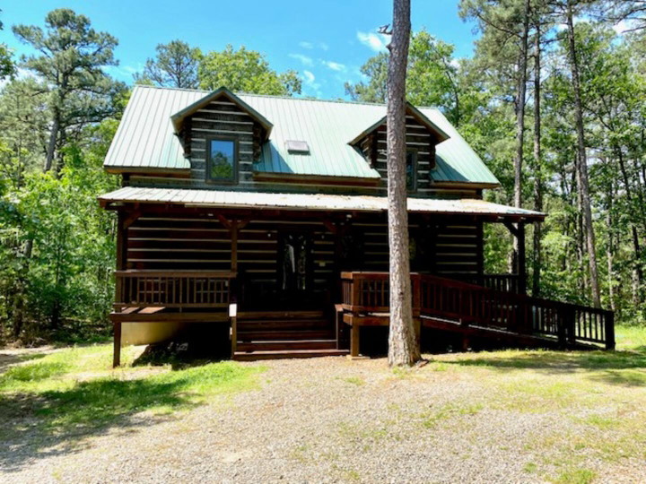 Acorn Acres Is A True Log Cabin Nestled In Complete Privacy And Seclusion On Acr - Oklahoma