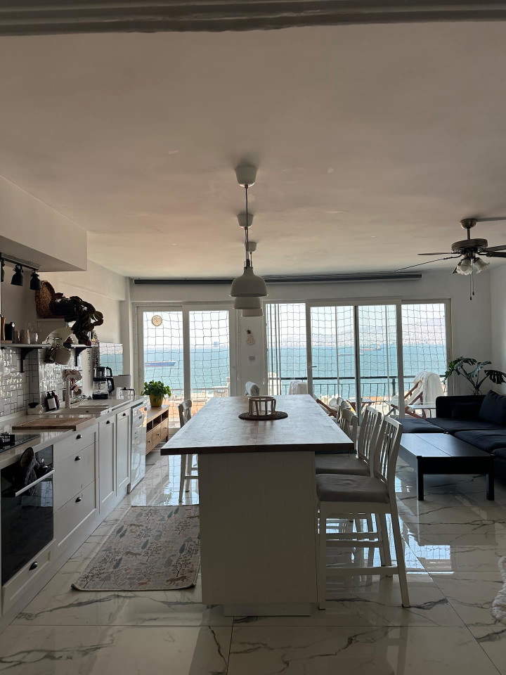 Deniz Manzaralı, Huzurlu Ve Sakin Bir Daire - İzmir