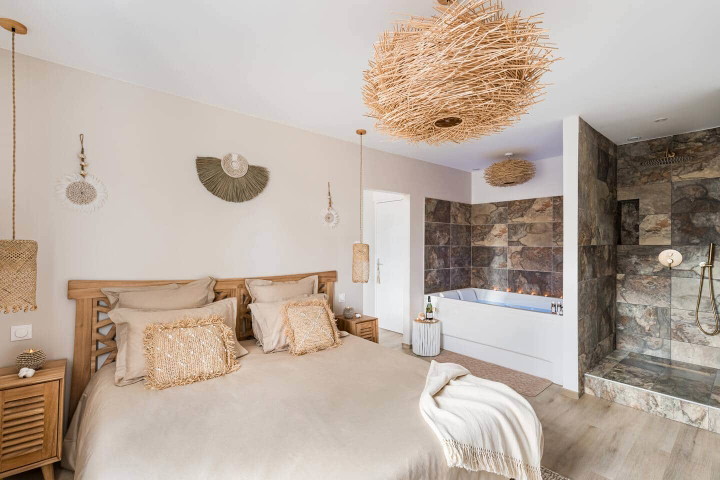 Bali Saint Etienne Spa Suite - Saint-Étienne