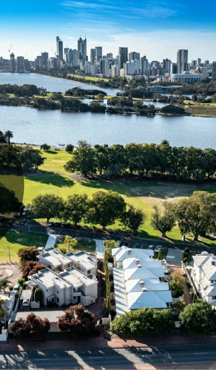 Riverfront Apartment On Mccallum Park+ View + Pool - Perth