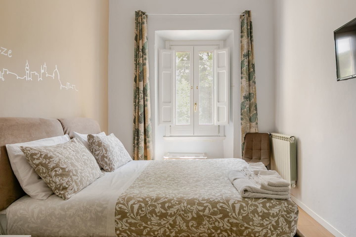 Casa Amorillo - Ease And Slow - Florencia