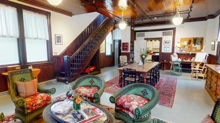 Unique Lodging Experience W/ Rockwells Artwork - Stockbridge, MA