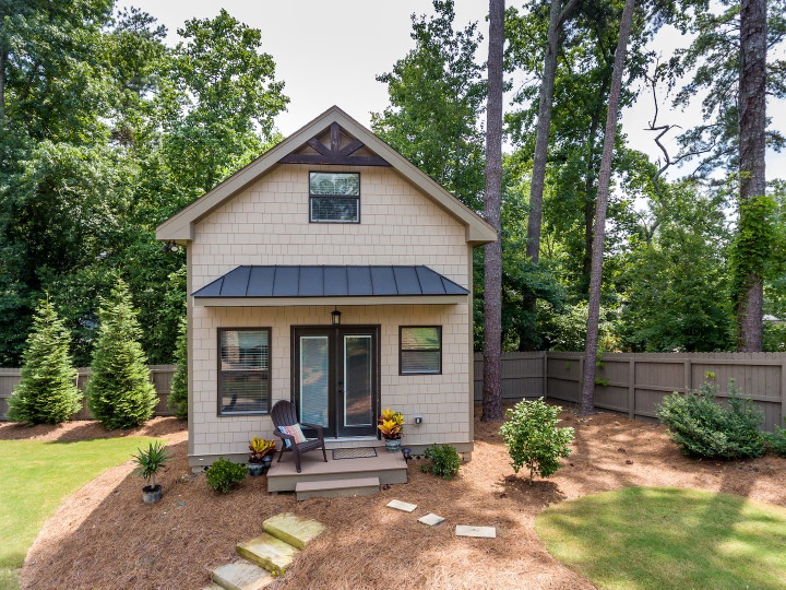 Alpharetta (Downtown) Guest House - Alpharetta, GA