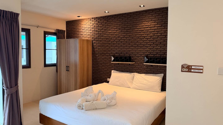 Deluxe Double Room E @Dfeel House - Pa Tong