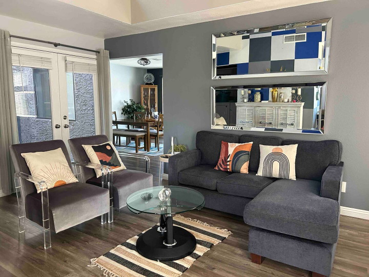 Alluring Abode -15 Min To Strip! - Las Vegas, NV