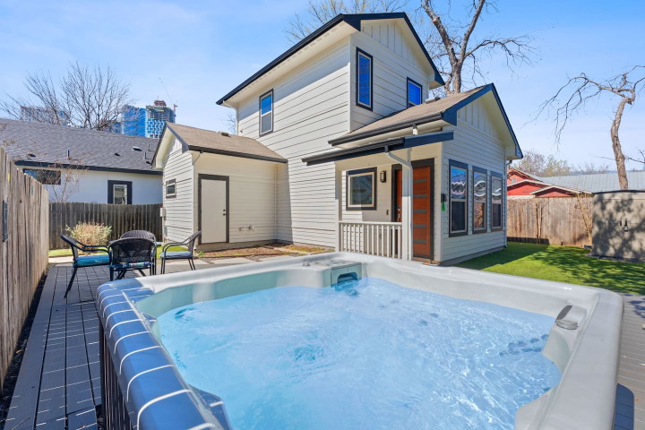 East Austin Gem | Hot Tub | Perfect Location - Austin, TX