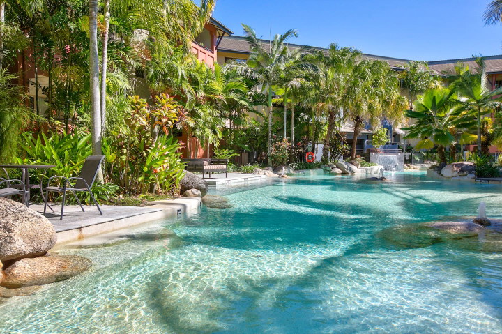 Postcard Perfect Cairns Nine Pool Tropical Oasis - Cairns