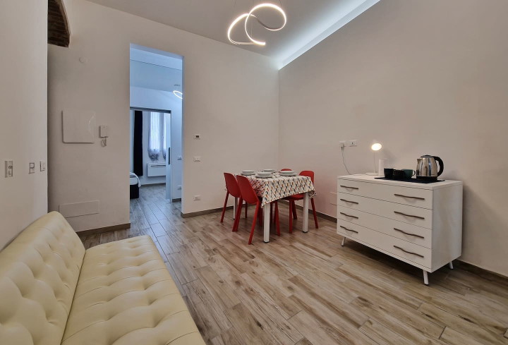 Pavia Zona Centrale: Moderno Bilocale Ogni Confort - Pavia