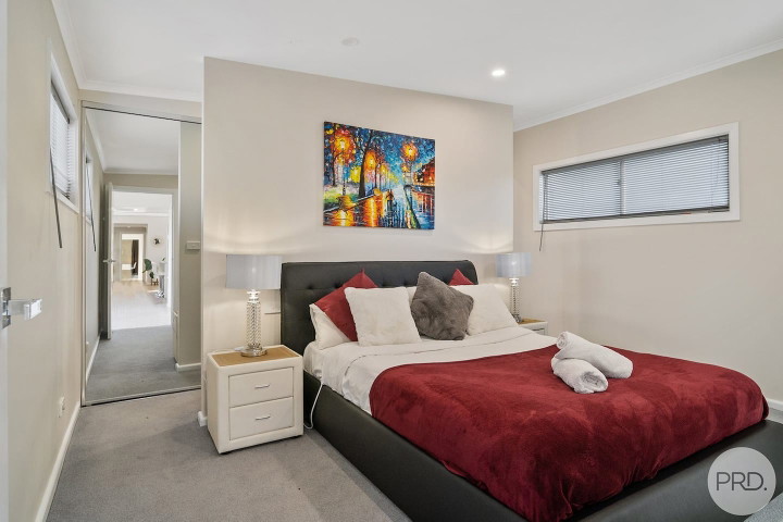 Entire 4 Bedroom Lux Lake Pet Ok Free Wifi Parking - Bendigo