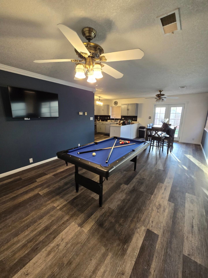 4br Sleeps 8 · Pool Table · Sandia View Deck - Albuquerque, NM