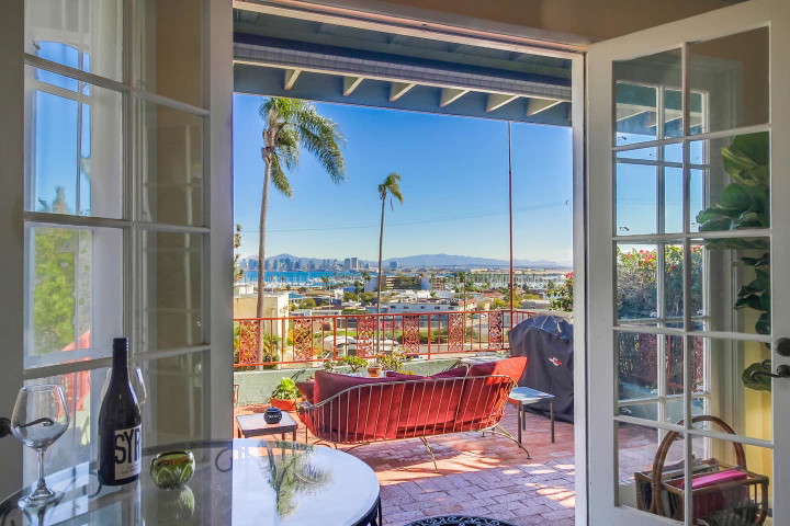Gorgeous Bay Views, Private Comfy Deck & Much More - 聖地亞哥, CA
