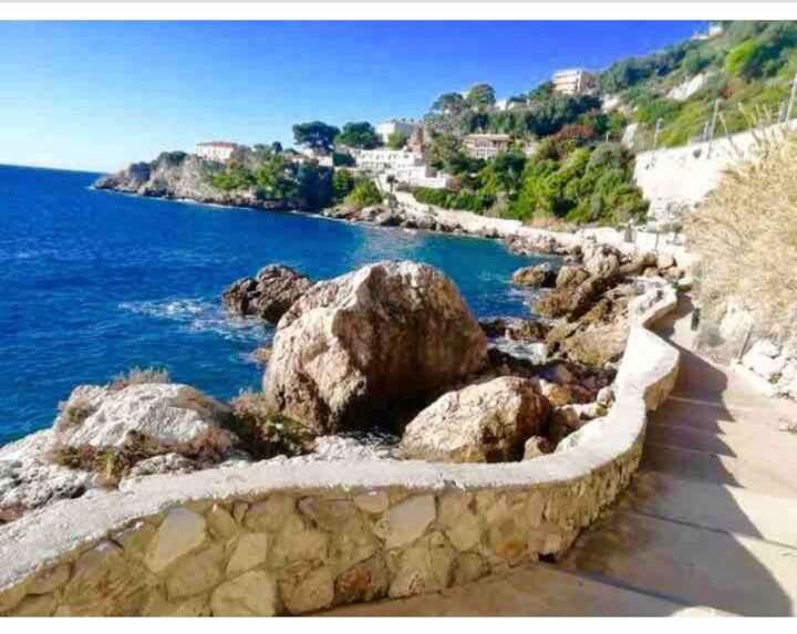 Monaco Monte-carlo Door Step Luxury Ac High Specs - Monte Carlo