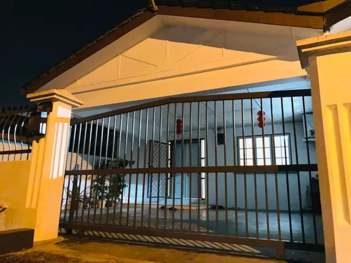 Hox Homestay - Taman Tunku Miri - Miri
