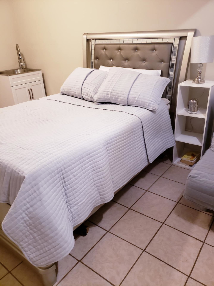 Studio Room - Mesquite, TX