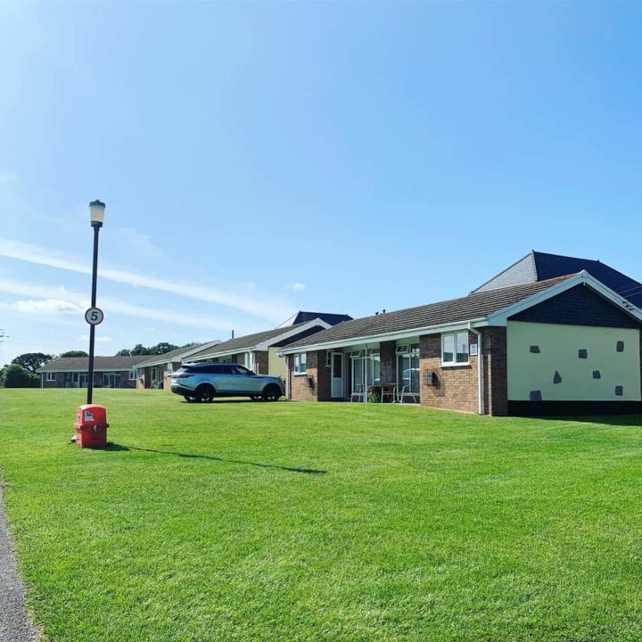Self Catering Chalet-country-couples/retired-pat19 - Gwynedd