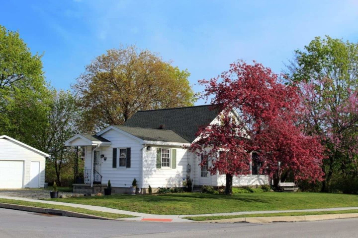 Songbird Cottage | 3br Entire Home Near Gettysburg - Hanover, PA