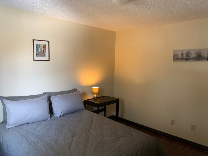 Joannes Place Close To The Beautiful Lake ! - Cold Lake