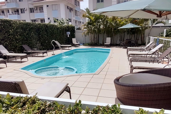 Piscina, Praia E Conforto Em Canasvieiras - Florianópolis