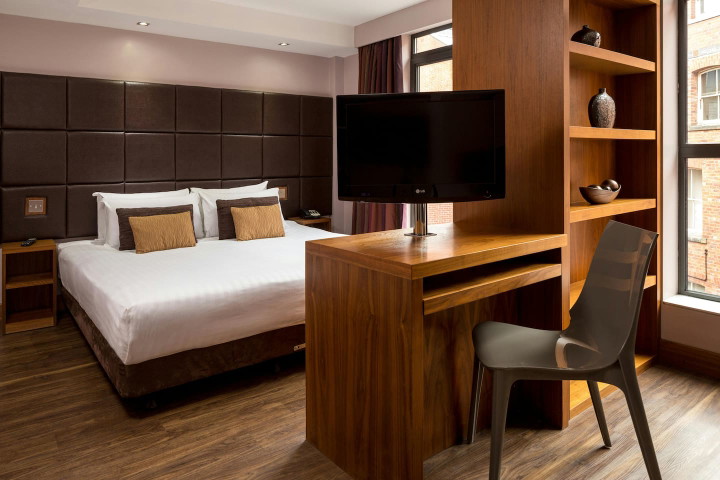 Roomzzz Aparthotel Leeds City - Leeds
