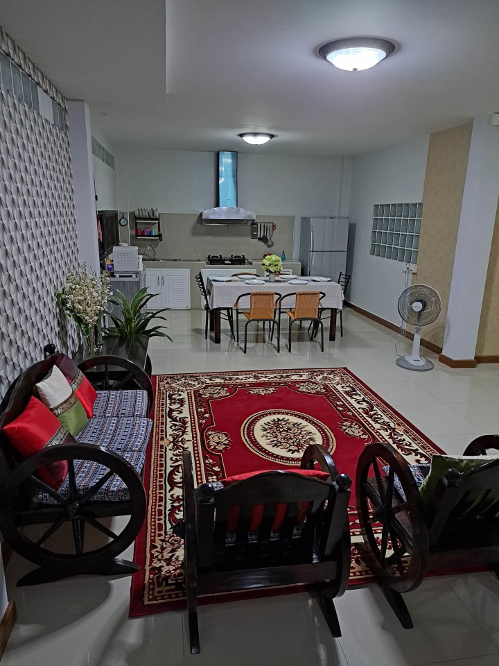 Best Location,spacious 2 Storey Detached House - Chiang Mai