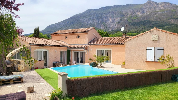 Villa Avec Jaccuzzi - Gap