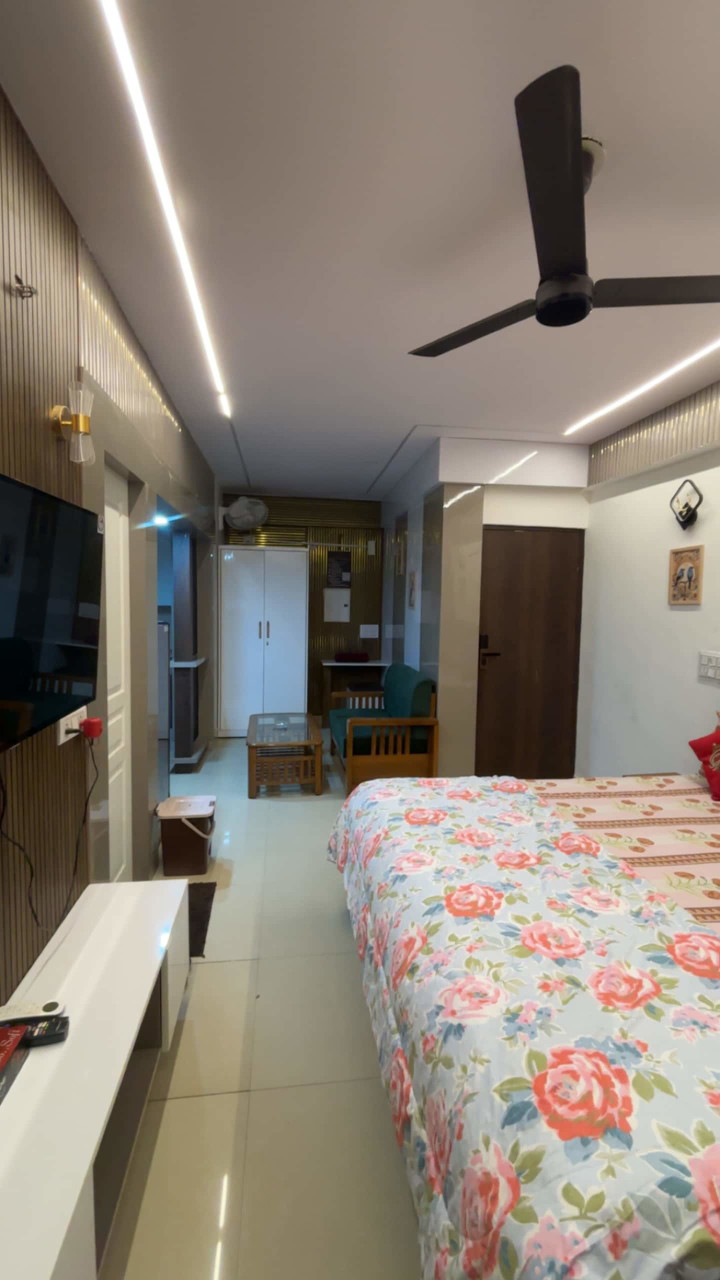 Wisdom Nest Stays Platinum Luxe - Noida
