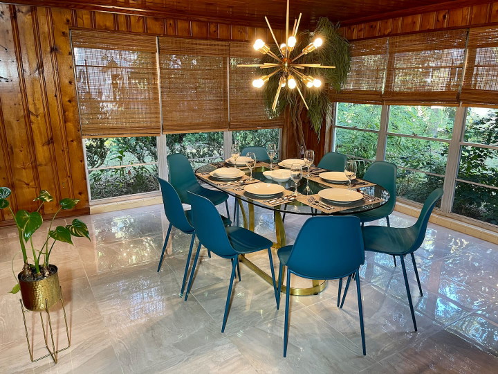 Two King Size Beds (Plus More) And Chefs Kitchen - Gainesville, FL