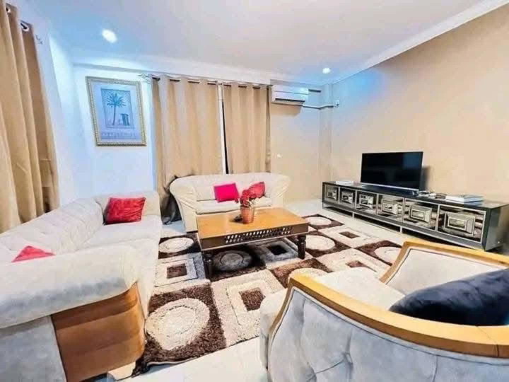 Studio Maxi Meublé Wifi 24/24 - Conakry