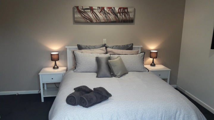 Bottle Lake En-suite. Warm/private/ 12pm Checkout! - Christchurch