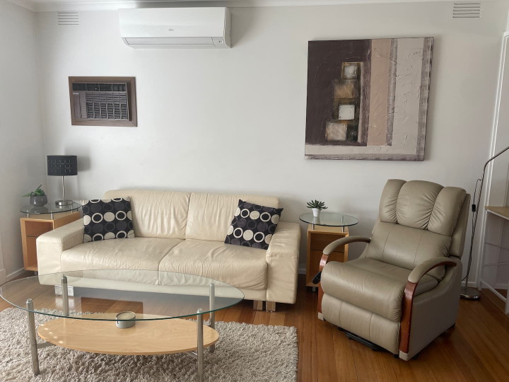 Newly Renovated Unit Close To Everything - Melbourne