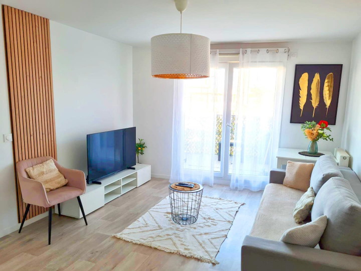 Apartment On The Outskirts Of Paris - Montreuil
