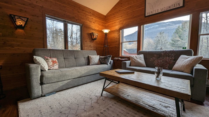Blue Fox Retreat - Hunter Mountain Ski Cabin - Hunter, NY